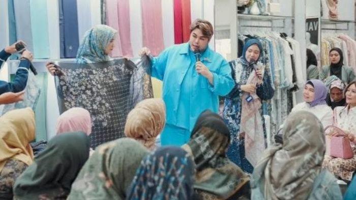 Sambut Idul Fitri 2025, Ivan Gunawan Hadirkan Busana Kingdom of Love ...