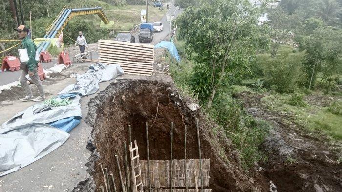 DPRD Kota Batu: Harusnya Provinsi Tangani Longsor di Jurang Susuh ...