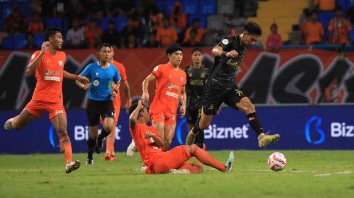 Sosok Malik Risaldi, Penyerang Madura United Kelahiran Surabaya yang ...