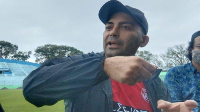 Pelatih Baru Arema FC Javier Roca Akui Berat, Ubah Pola dan Harus ...