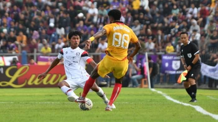 Skor Akhir Persik Kediri Vs Arema FC 0-1, Singo Edan Pecundangi Macan ... Skor Akhir Persik Kediri Vs Arema FC 0-1, Singo Edan Pecundangi Macan ...