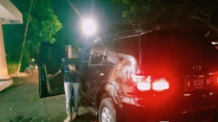 Enak Banget Pacaran Pakai Fasilitas Negara Sepasang Kekasih Di Probolinggo Terciduk Mesra Di