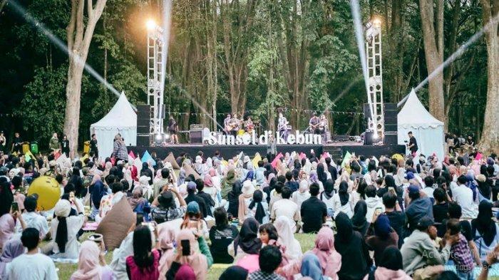 Harga Tiket Sunset di Kebun Raya Purwodadi, Aksi Fiersa Besari, Nadin ...