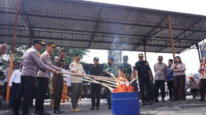 603 Personel Gabungan Diterjunkan dalam Operasi Ketupat Semeru 2023 Kota Batu - Suryamalang.com