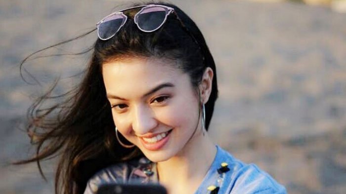 Raline Shah Unggah Foto Cantik, Netizen Malah Gagal Fokus ke Bagian ...