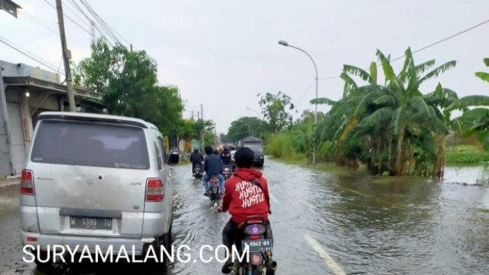 Banjir Luapan Kali Lamong Masih Rendam 840 Rumah di Gresik - Suryamalang.com