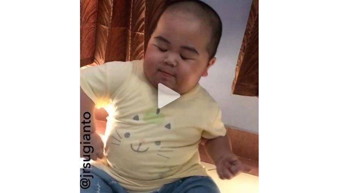 VIDEO: Ini Lho Aksi Kocak Baby Tatan yang Diposting Sama Bruno Mars ...