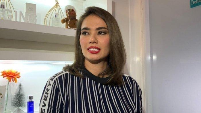 Biodata Catherine Wilson, Aktris dan Model Cantik ini Diamankan Polisi ...