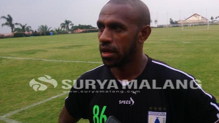 Rekor Boaz Solossa yang Belum Bisa Dikalahkan Pemain Lain di Indonesia ...