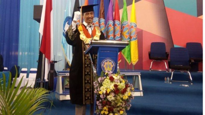 Politeknik Negeri Malang (Polinema) Kukuhkan 1243 Wisudawan - Suryamalang.com
