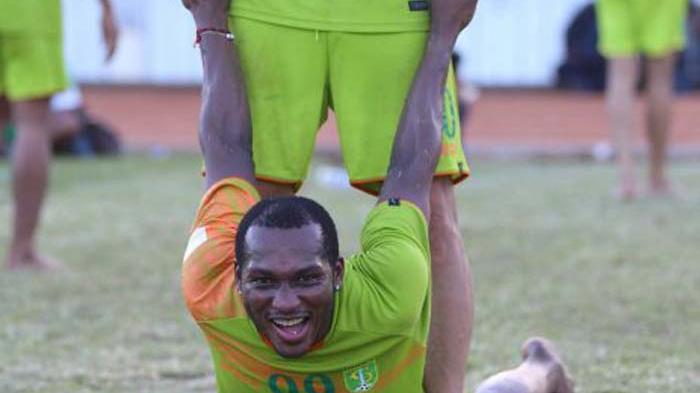Eric Djemba-Djemba, Eks Pemain Persebaya yang Ramaikan Laga Liverpool ...
