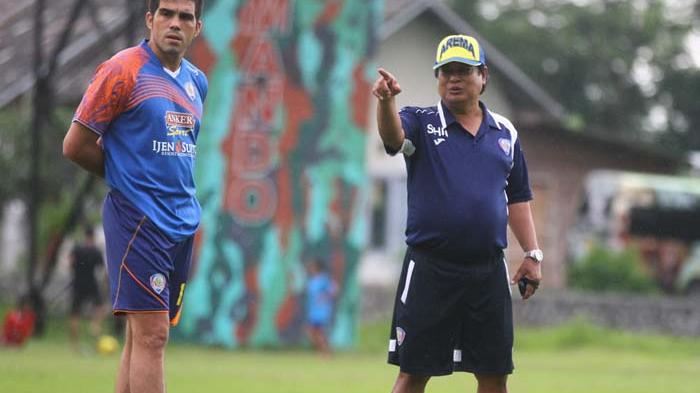 Arema Malang Berharap Lanjutkan Tren Positif Lawan Persib Bandung ...