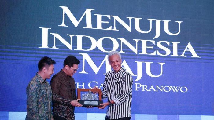Sukses Kembangkan Ekonomi Digital di Jateng, Ganjar Dapat Penghargaan ...