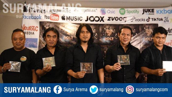 9 Volt Grup Band Rock Asal Surabaya Rilis Album Perdana Berisi Pesan ...