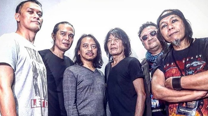 Ian Antono Bersama Para Rocker Tampil di Acara Konser Gitaris Indonesia ...