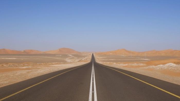 10 Jalan Lurus Terpanjang di Dunia! Peringkat 1 Disebut Sebagai Jalan ...