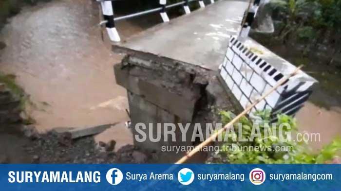 Diterjang Banjir, Jembatan Penghubung 3 Desa di Kabupaten Madiun Putus - Suryamalang.com