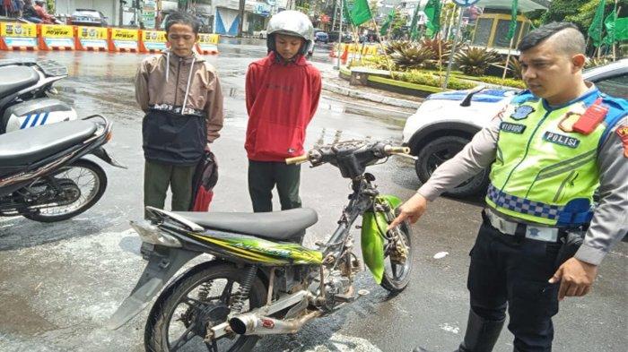 Pengguna Knalpot Brong dan Tak Sesuai Sesuai Spektek di Kota Batu Langsung Ditertibkan Polisi ...