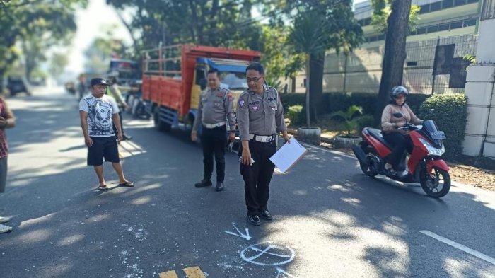 Adu Banteng Honda Vario VS Truk Tronton, Pemotor di Kota Malang Tewas ...