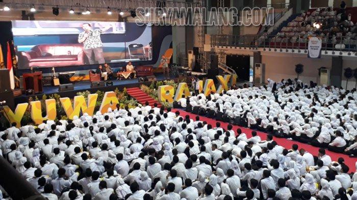 Cerita Para Pengusaha Sukses di Depan Mahasiswa Baru Vokasi Universitas ...