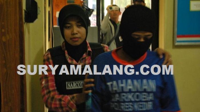 Janda Muda Ini Stres, Gunakan Ganja dan Pil Dobel L untuk Mengobati ... Janda Muda Ini Stres, Gunakan Ganja dan Pil Dobel L untuk Mengobati ...