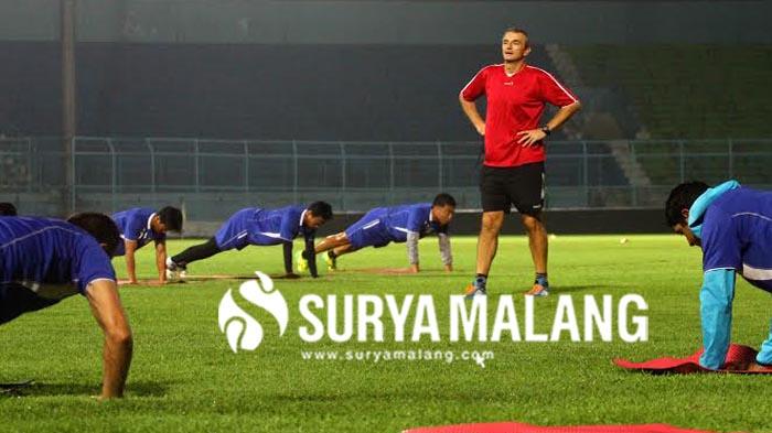 Dua Pilar Arema Ikut Timnas Indonesia, Coach Milo Bilang “Nggak Masalah” - Suryamalang.com