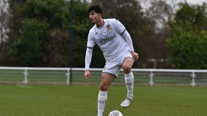 Pascal Struijk Pemain Keturunan Indonesia Bantu Leeds United Promosi ke ...