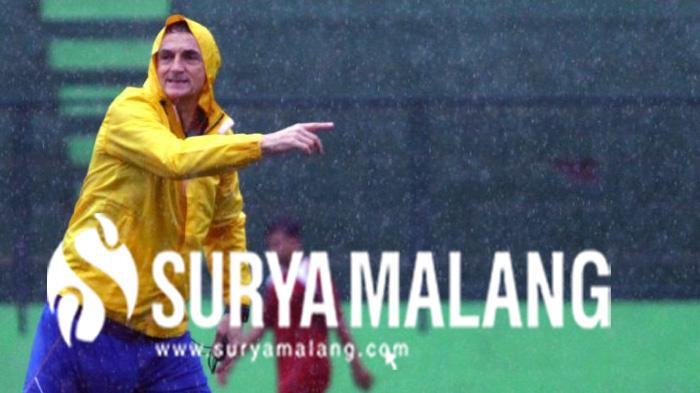 Coach Milo: Saya Ingin Mengangkat Potensi Pemain Muda - Suryamalang.com