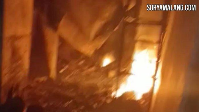 BREAKING NEWS: Kebakaran Malang Plaza Belum Padam Sepenuhnya, Terlihat Titik Api Baru ...