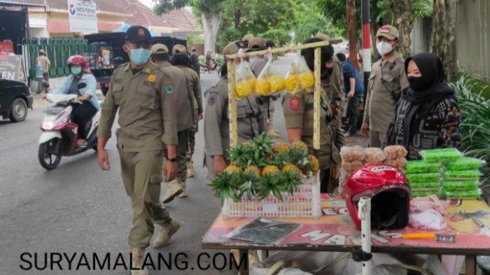 Keluhan PKL Karena Sering Kena Razia Satpol PP Kota Malang ... Keluhan PKL Karena Sering Kena Razia Satpol PP Kota Malang ...
