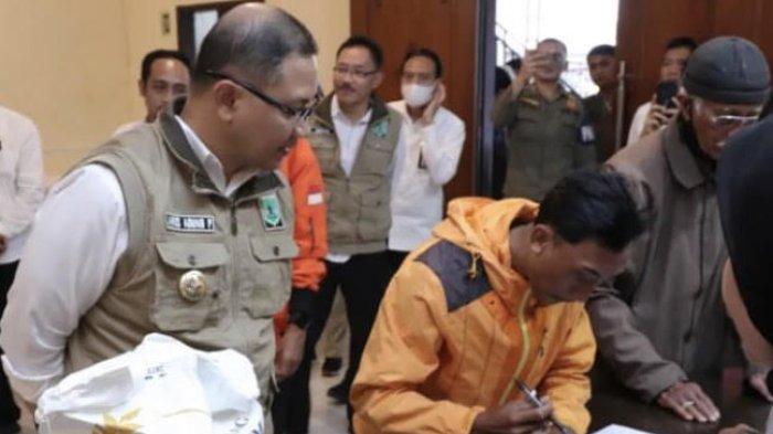 Sebanyak 270 Ton Beras Dibagikan kepada 9,071 Keluarga di Kota Batu - Suryamalang.com
