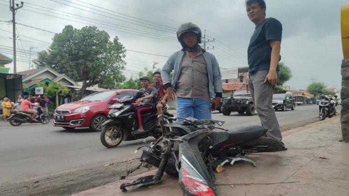 Tabrakan Maut Motor Honda Supra X Vs KA Tawang Alun di Probolinggo, Anggota TNI dan 2 Anaknya ...