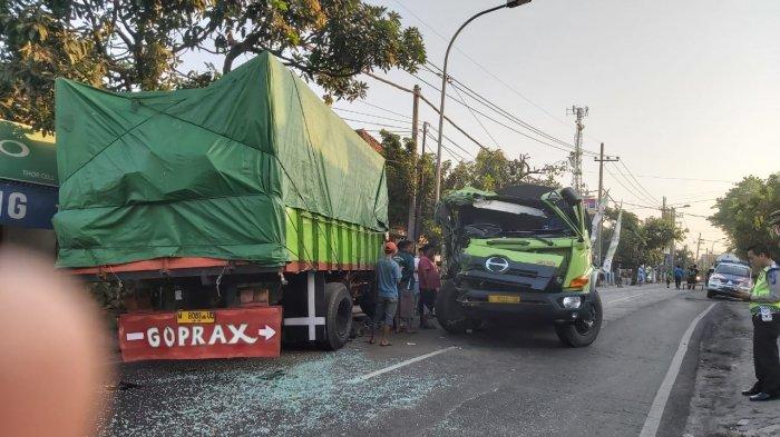 BREAKING NEWS - Truk Tangki dan Truk Tronton Tabrakan di Jalan Raya Cerme, Gresik - Suryamalang.com