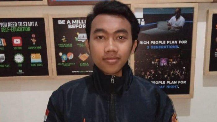 Siswa Kota Malang Juara Di LKS SMK Nasional, Yusuf Mengerjakan Lomba Di ...