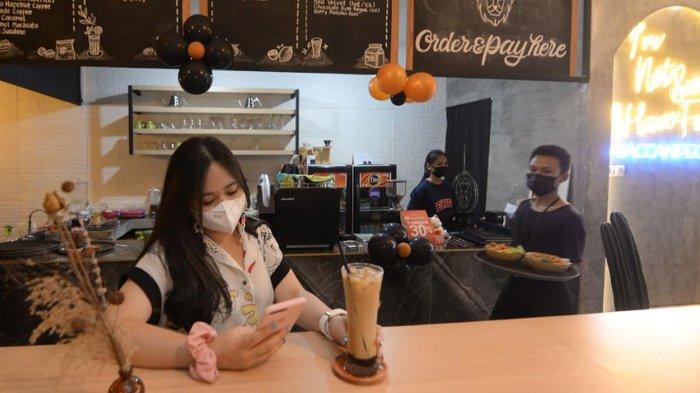 Tak Cuma Menu Spesial, Baccani Cafe di Surabaya Tawarkan Interior ...