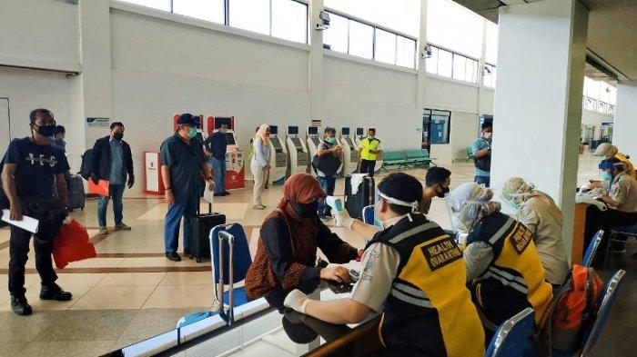 Penerapan Protokol Kesehatan Diperketat Menyusul Kenaikkan Traffic Penumpang Pesawat - Surya Travel