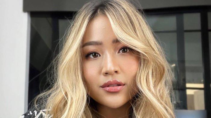 Terbang dari Amerika Serikat, MUA Elizabeth Olsen Bintang Marvel ...