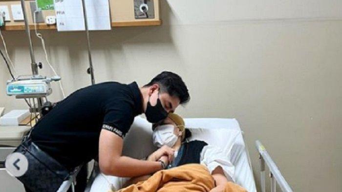 Athalla Naufal Setia Urus Sang Ibunda Venna Melinda yang Menjadi Korban KDRT Ferry Irawan ...