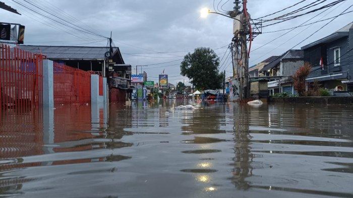 BPBD Sebut Ketinggian Banjir Capai 1,2 Meter di Tangerang Selatan, Ada 11 Titik Banjir ...