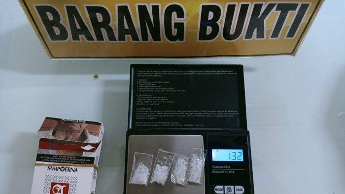 Pengedar Sembunyikan Sabu dalam Bungkus Rokok, Dicokok dari Pinggir ...