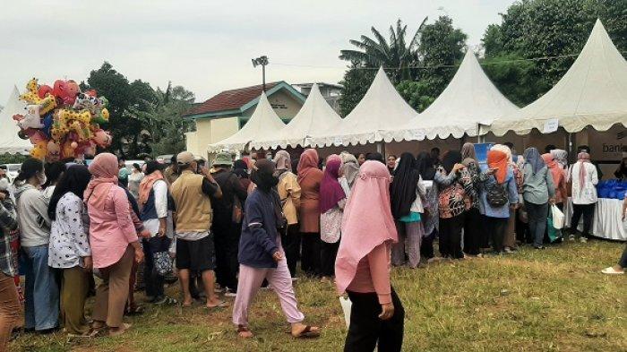 27 Pelaku UMKM Ramaikan Bazar Ramadan di Lapangan Bola Ciputat Kota ...