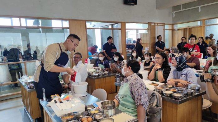 First Media Kembali Gelar Kelas Membuat Kue Bersama Chef Yuda Bustara ...