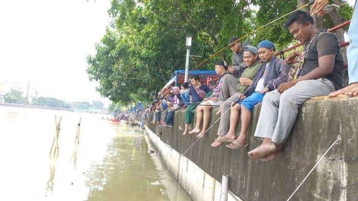 Wali Kota Tangerang Lepas 2 Ton Ikan Patin untuk Meriahkan Acara ...