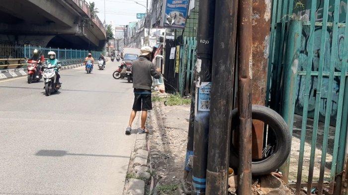 Selain Menguntungkan, Ini Alasan Hanafi Mulung Paku dan Baut di Jalan H ...