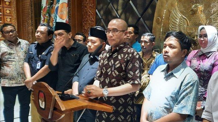 Ketua KPU Dipecat karena Paksa Anggota PPLN Berhubungan Badan di Hotel ...