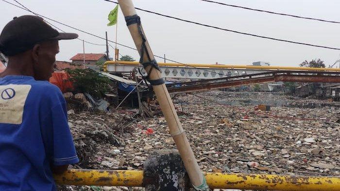 DLKH Kabupaten Tangerang Kerahkan Personel dan Alat Berat Bersihkan ...