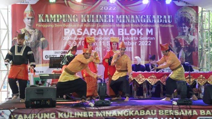 Lepas Rindu dengan Masakan Minangkabau di Kampung Kuliner Minangkabau ...