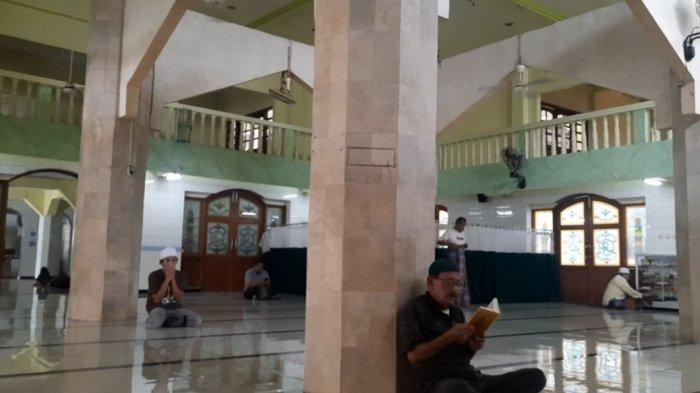 Menengok Masjid Al-Atiq di Kampung Melayu yang Pernah jadi Tempat ...