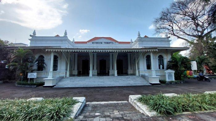 Lima Hal Menarik di Museum Tekstil Indonesia, Apa Saja ...