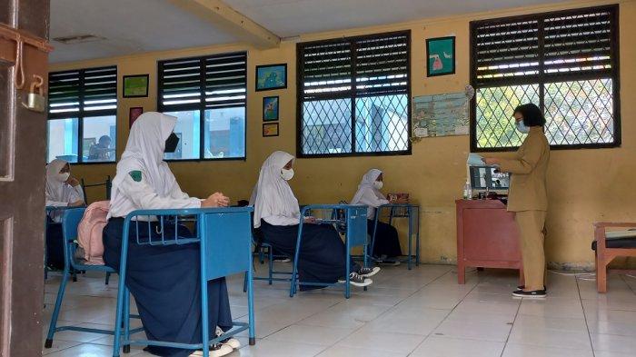 Meningkatnya Kasus Covid-19, PTM 50 Persen Kembali Diterapkan pada ...